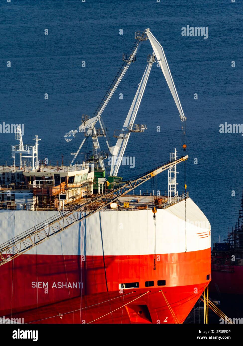 Shipbuilding photographs hi-res stock photography and images - Alamy