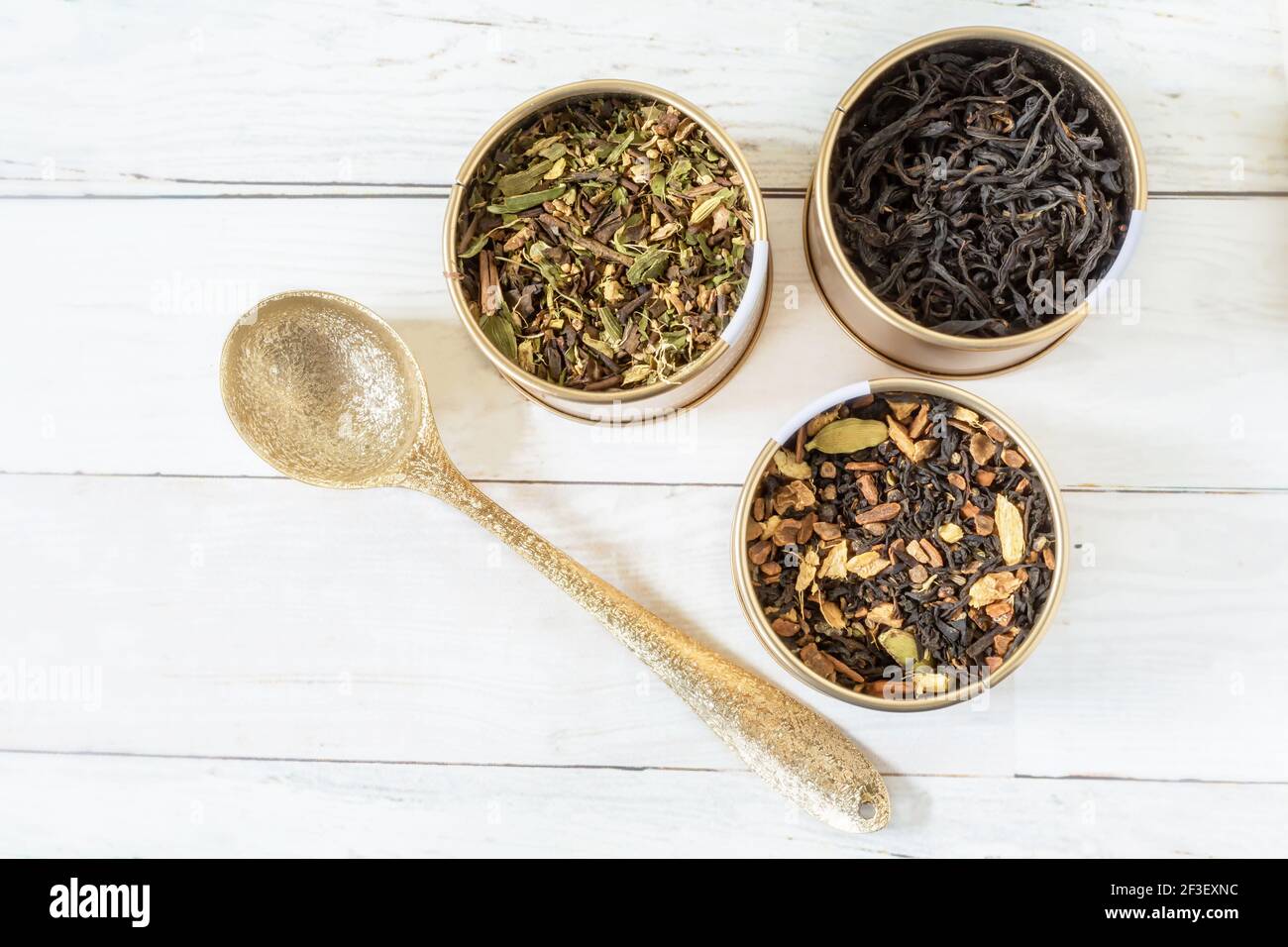 Loose tea leaves hi-res stock photography and images - Alamy