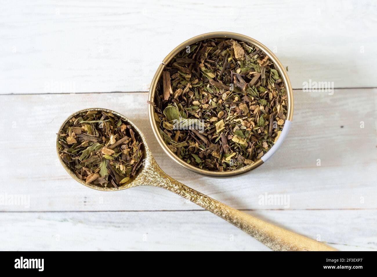 Loose tea leaves hi-res stock photography and images - Alamy