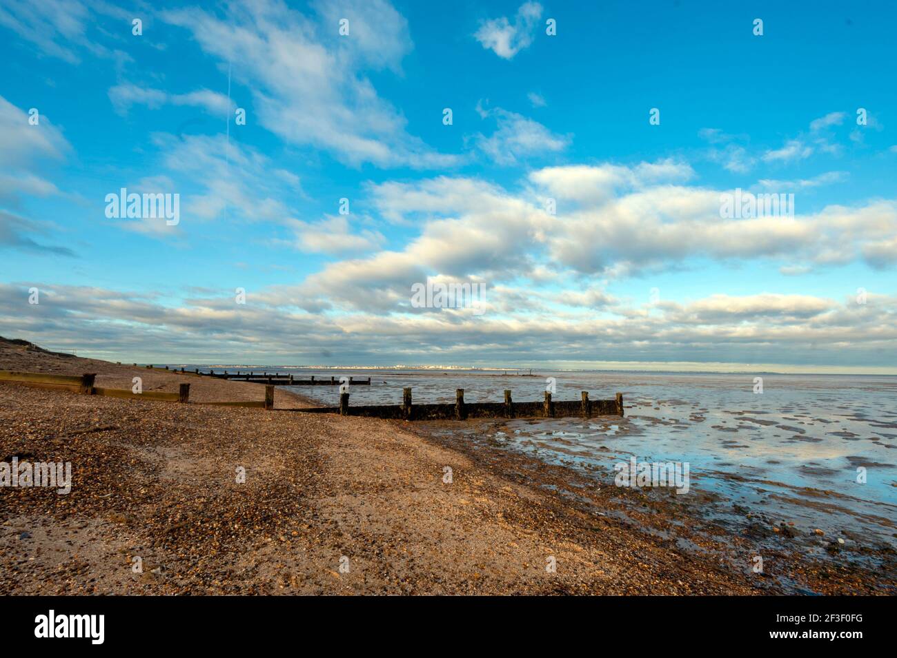 Thames estuary hi-res stock photography and images - Alamy