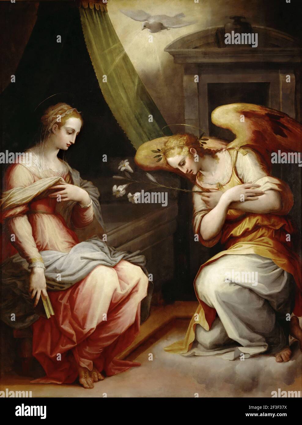 Angel annunciate hi-res stock photography and images - Alamy