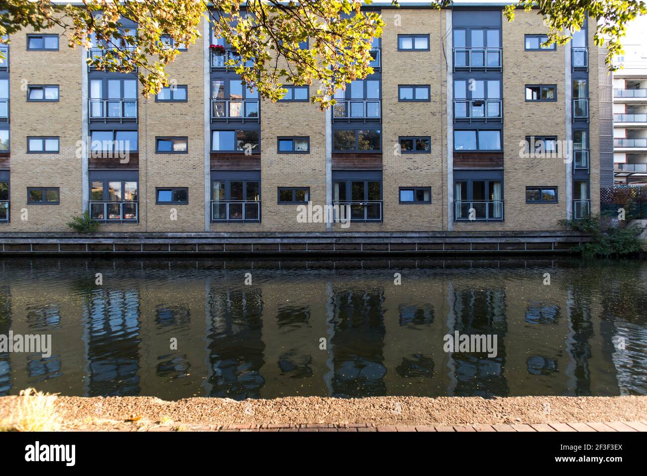 Poor family home 2020 hi-res stock photography and images - Alamy