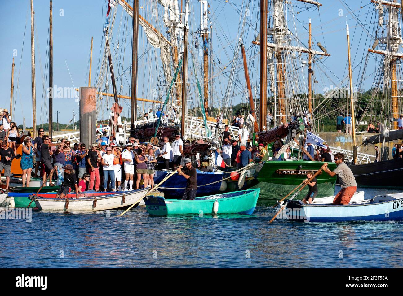 Maritime festival in douarnenez hi-res stock photography and images - Alamy