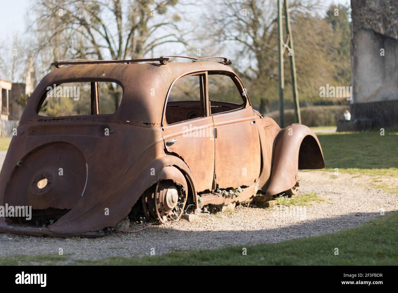 An old abandoned rusty car Stock Photo - Alamy