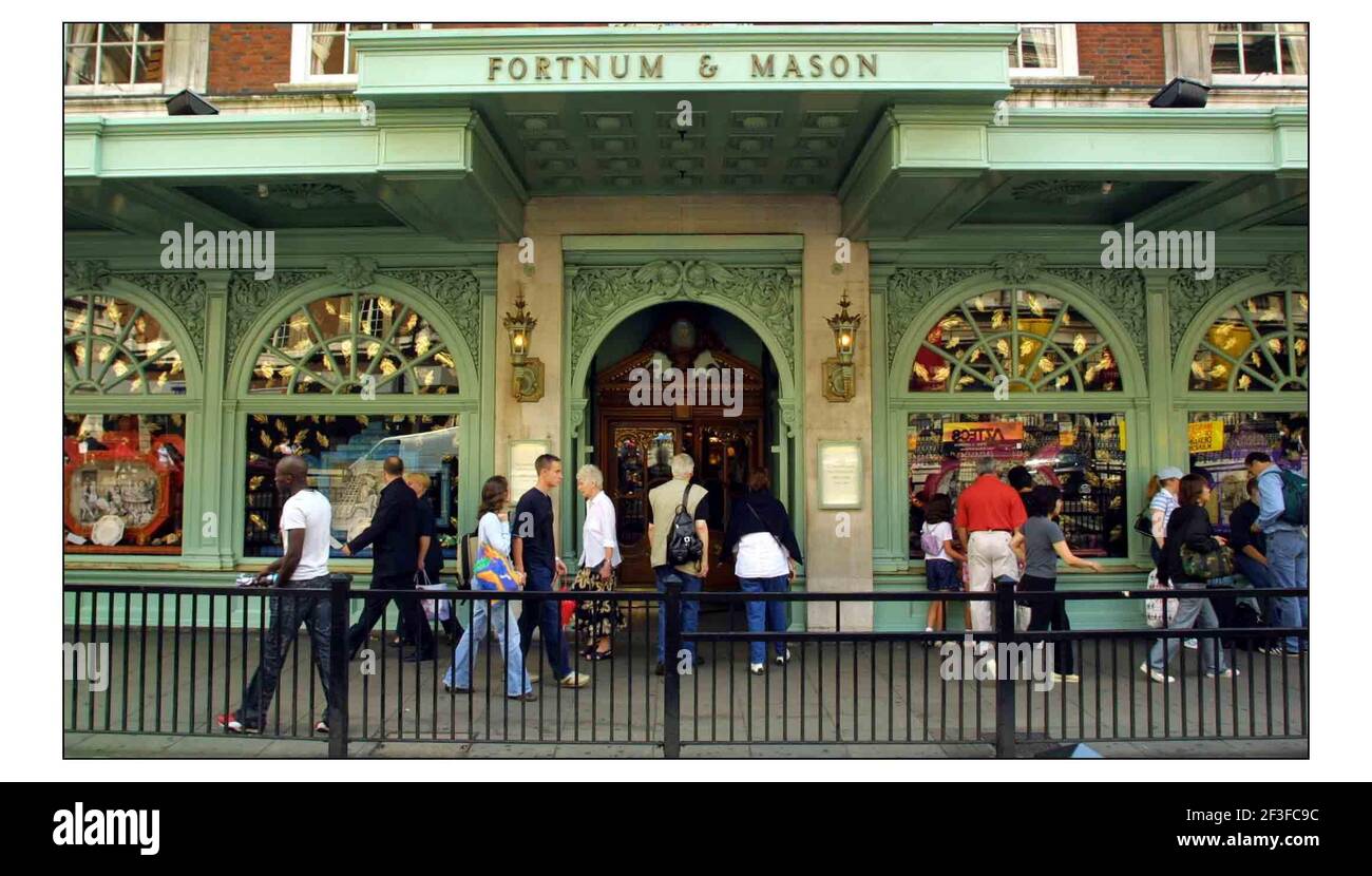 Fortman & Mason open for the first time on a Sunday..pic David Sandison ...