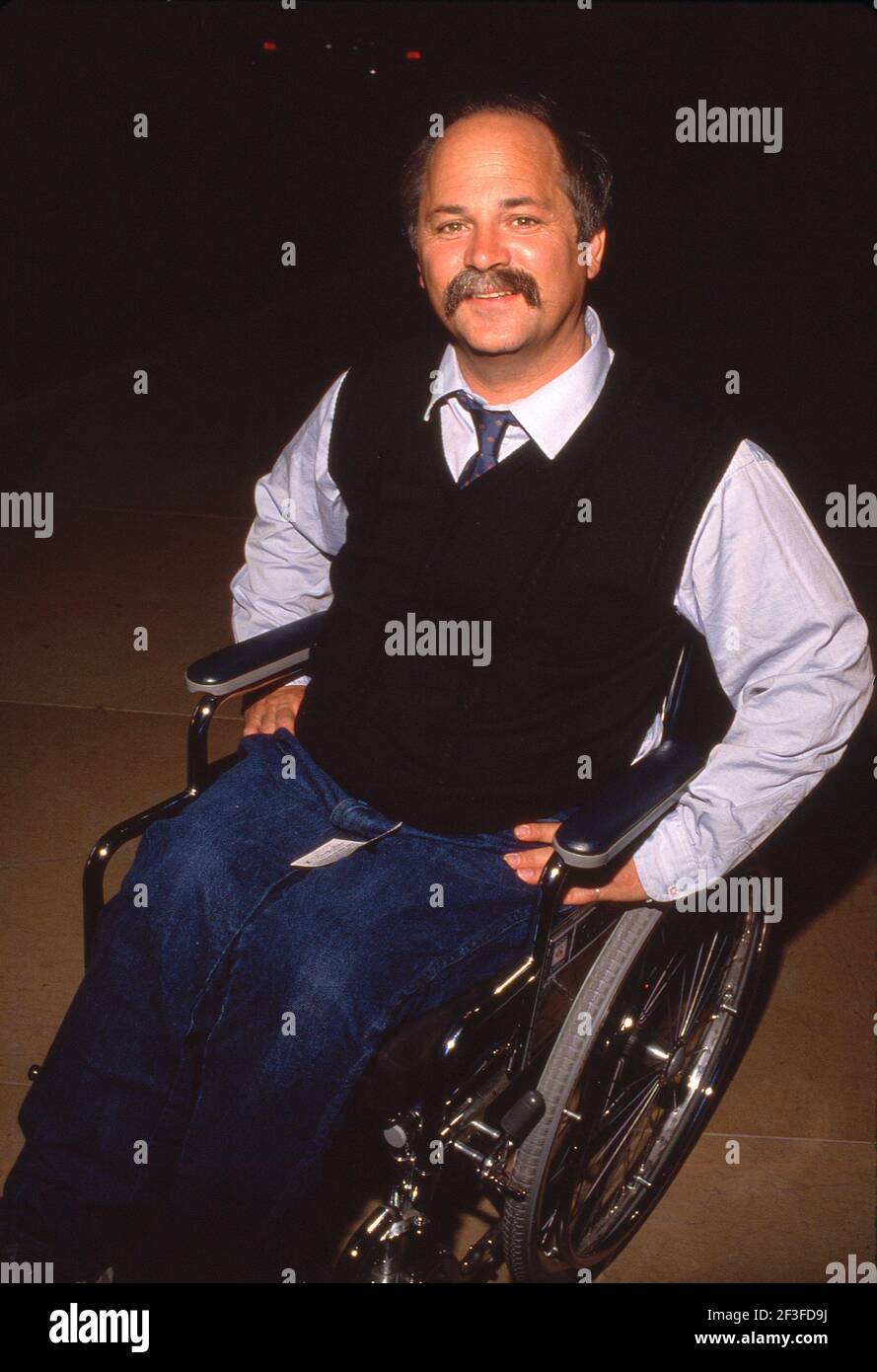 Ron Kovic 1992 Credit: Ralph Dominguez/MediaPunch Stock Photo - Alamy