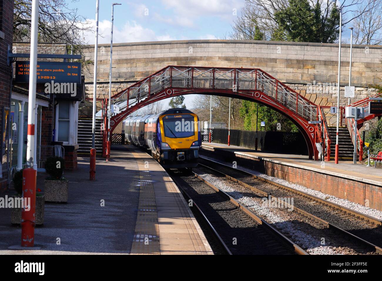 Train at garforth garforth train hi-res stock photography and images ...