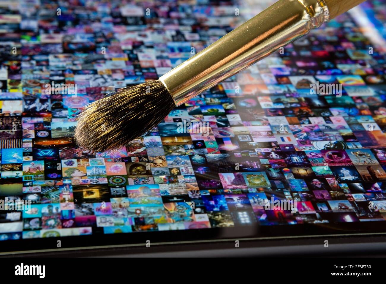 Digital technology art hi-res stock photography and images - Alamy
