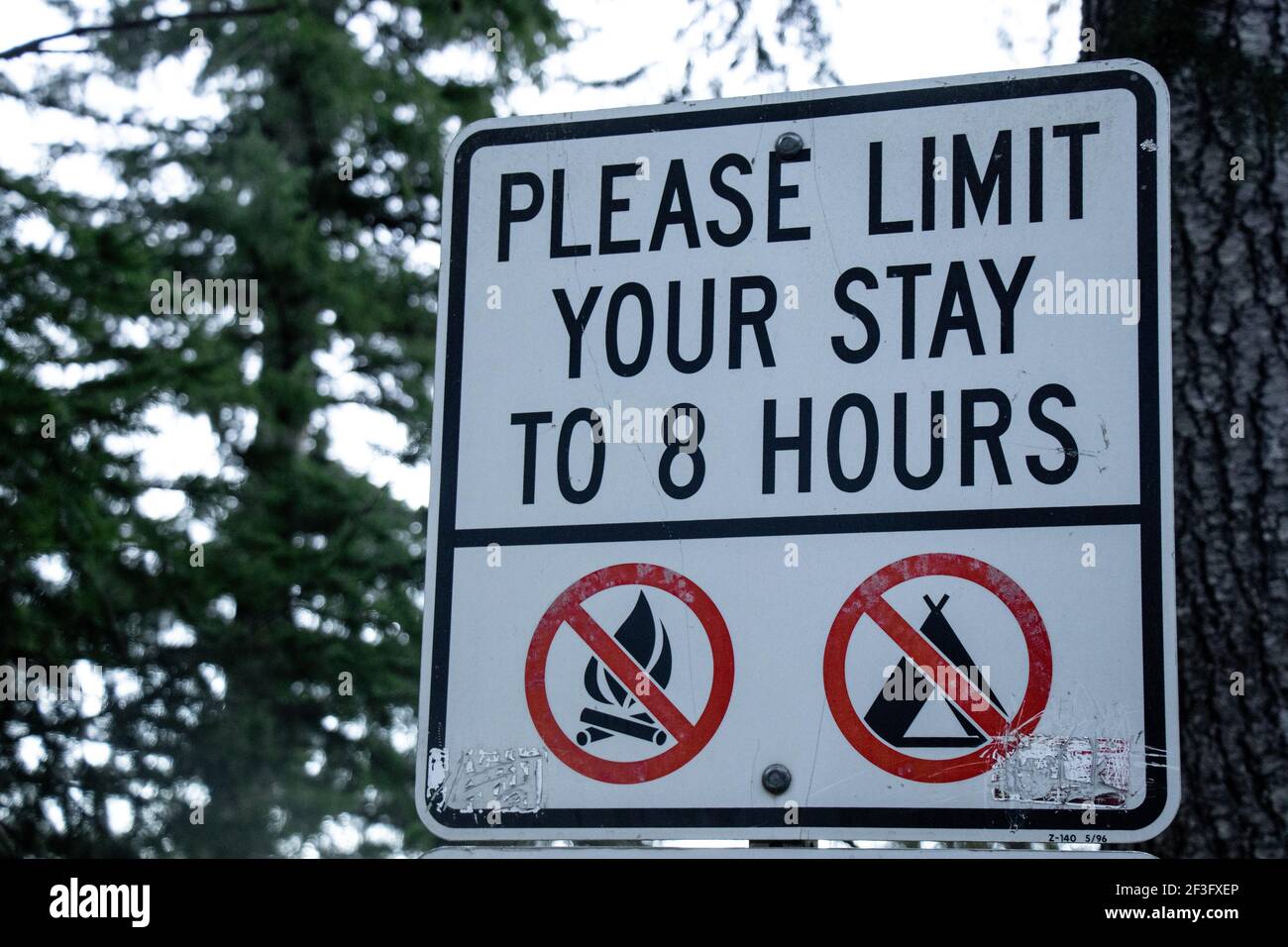 Campfire warning sign hi-res stock photography and images - Alamy