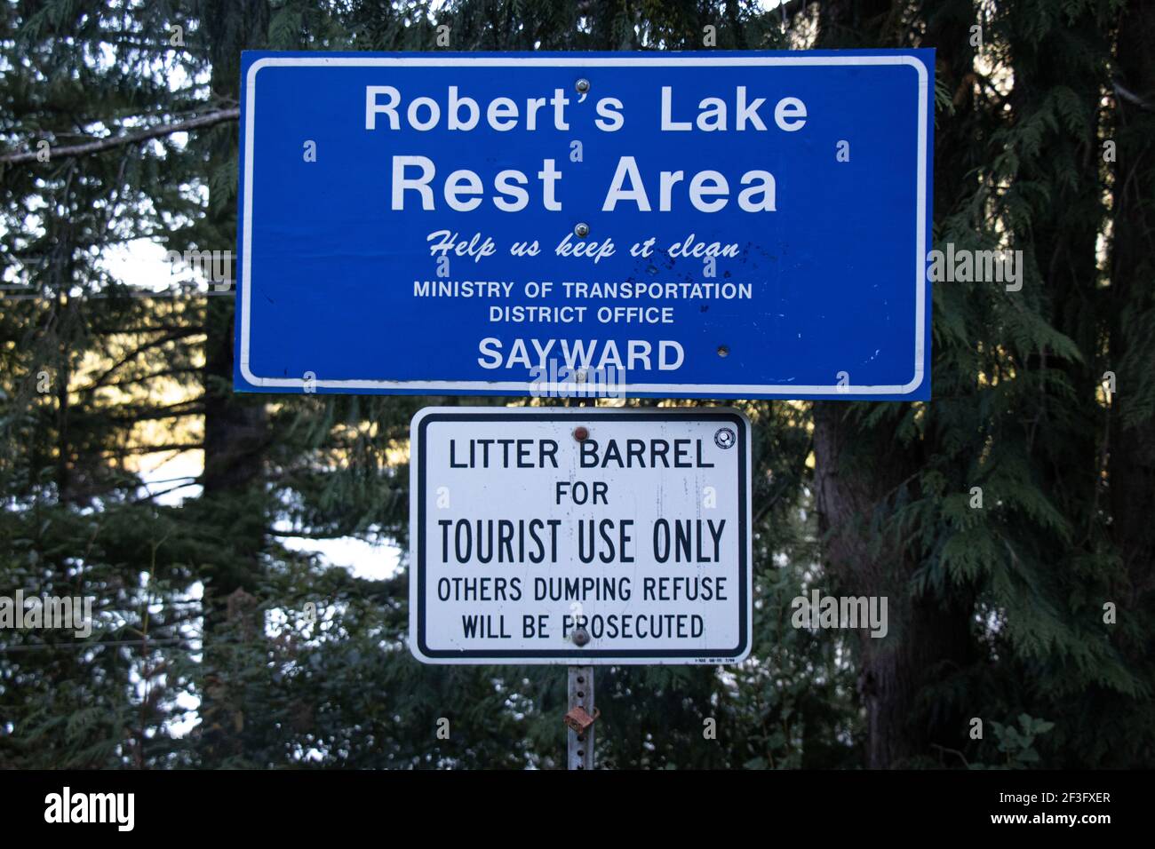 Rest area sign hi-res stock photography and images - Alamy