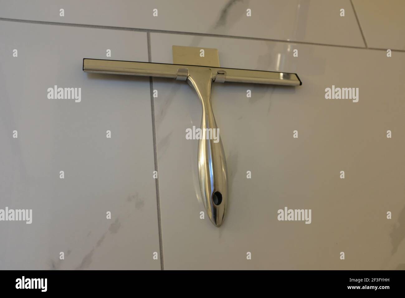 Shower squeegee hi-res stock photography and images - Alamy