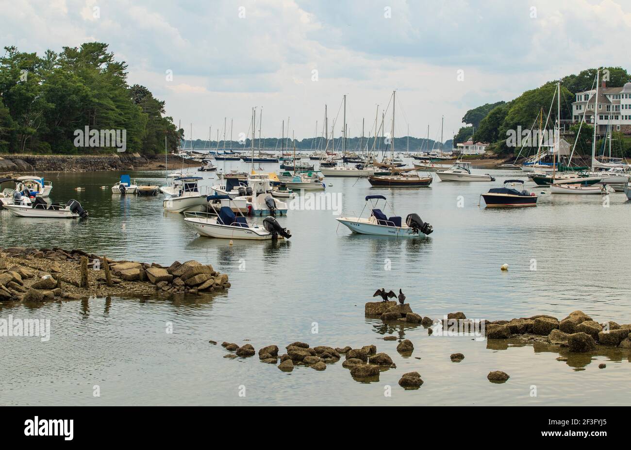 Small seaside towns in Cape Ann section of eastern Massachusetts ...