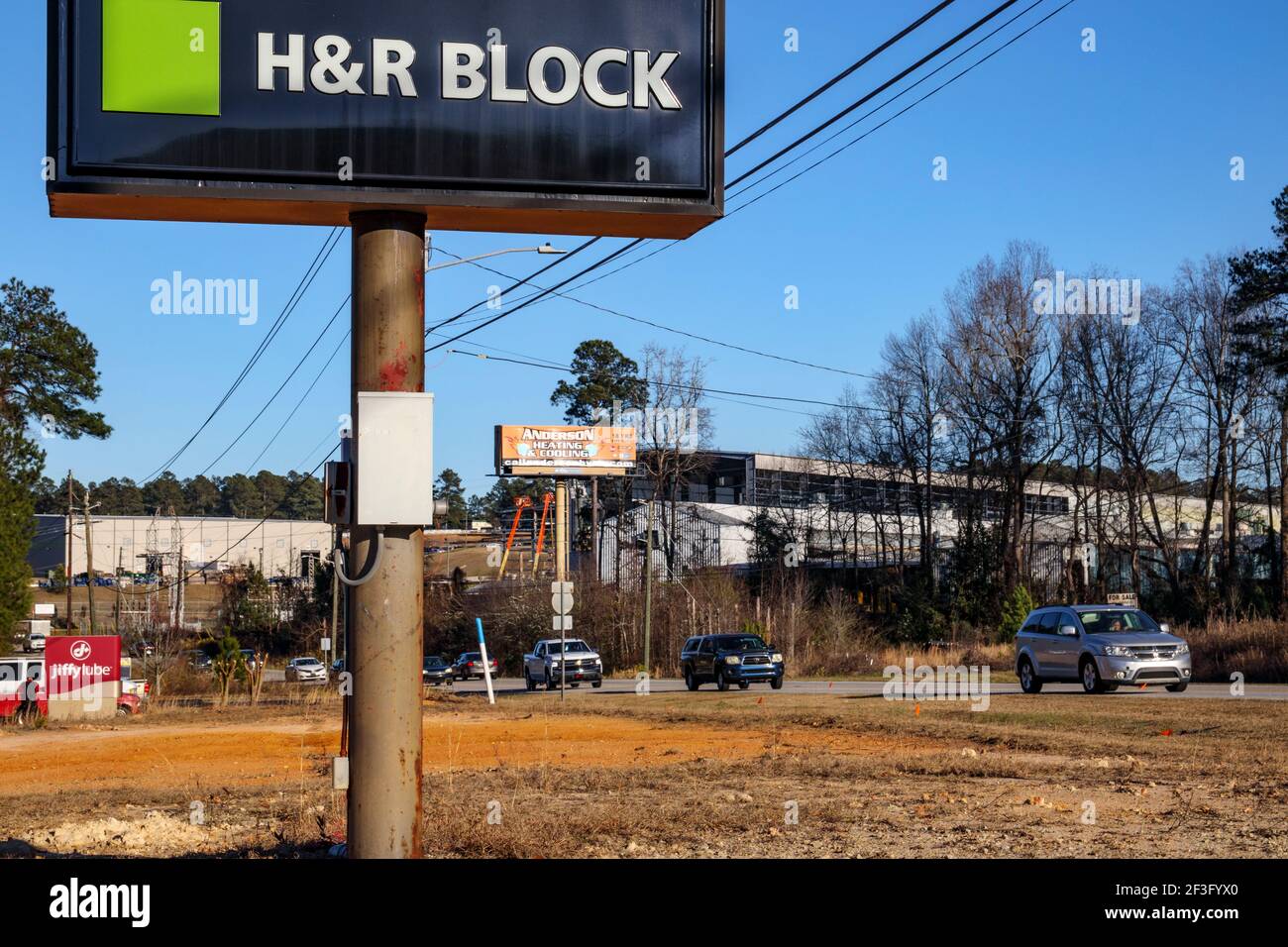H&r block hi-res stock photography and images - Alamy