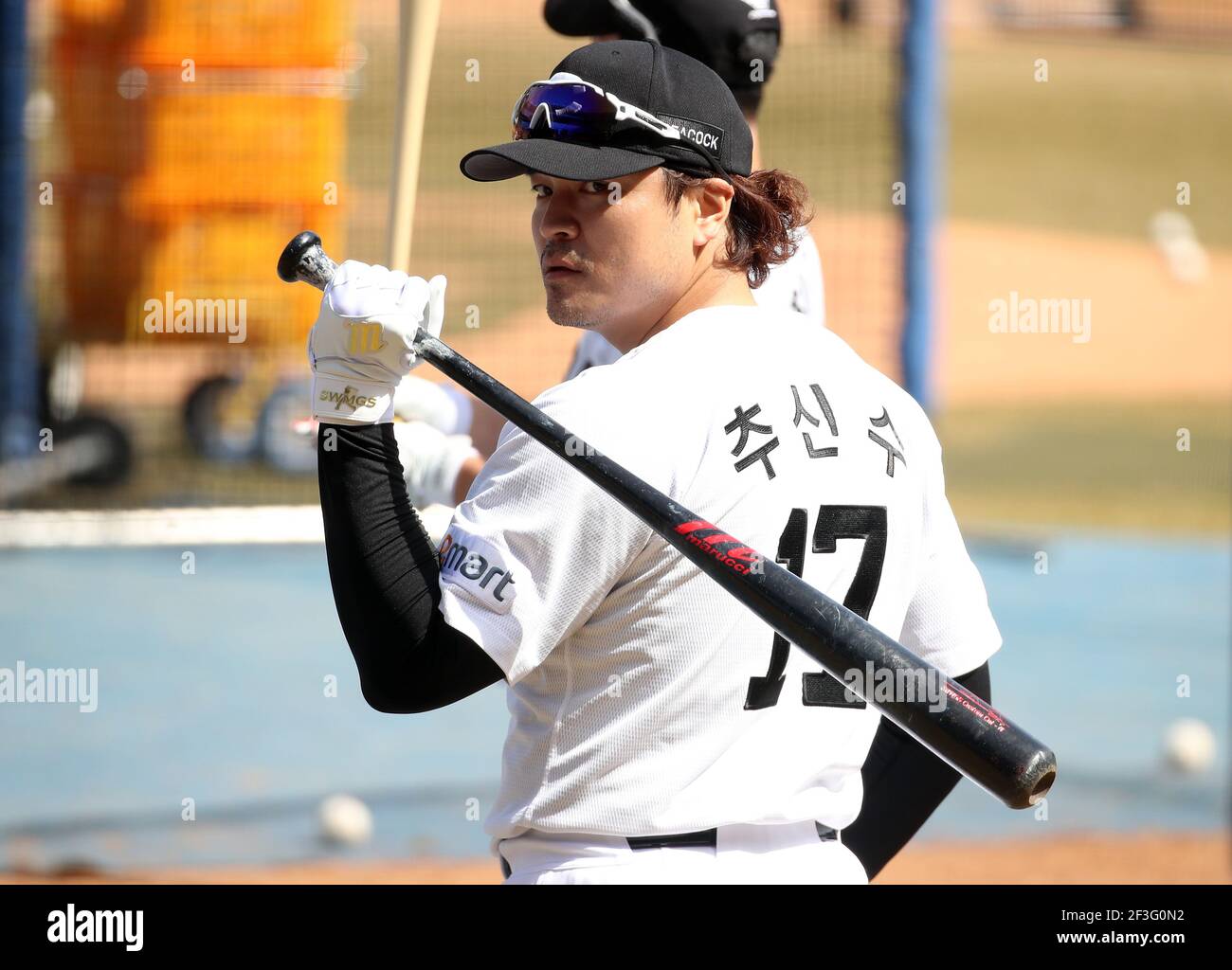 17th Mar, 2021. Choo Shin-soo Choo Shin-soo of the SSG Landers takes batting practice before an ...