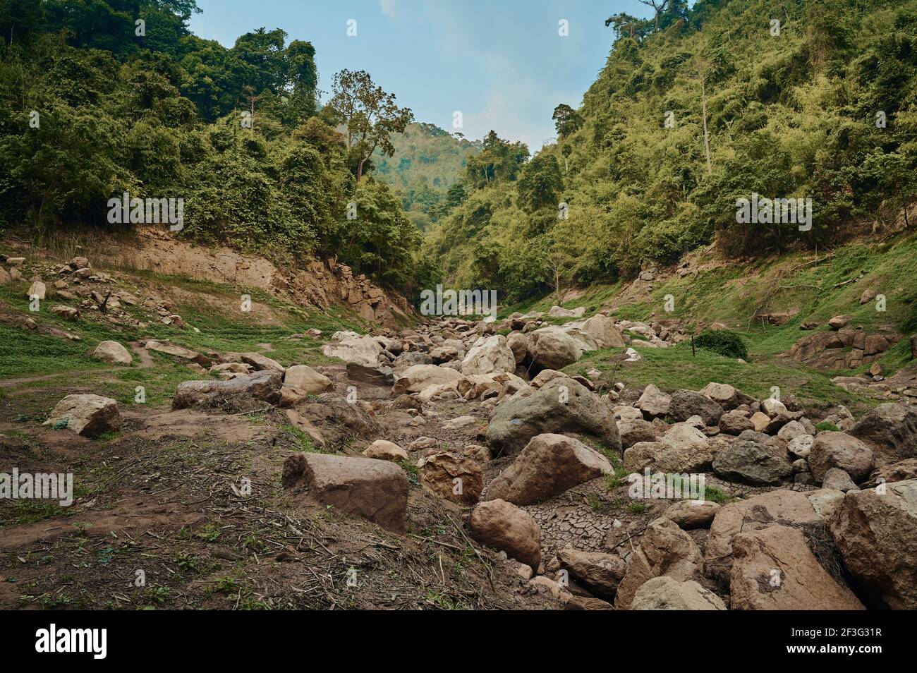 The track to Chong lom waterfall, a famous tourist attraction at Khun ...