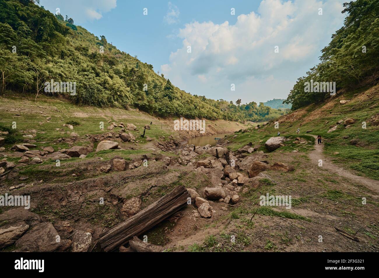 The track to Chong lom waterfall, a famous tourist attraction at Khun ...