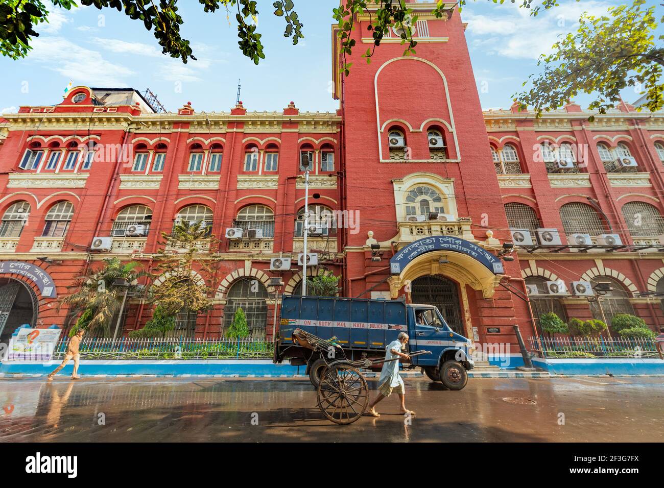 India colonial road building hi-res stock photography and images - Alamy