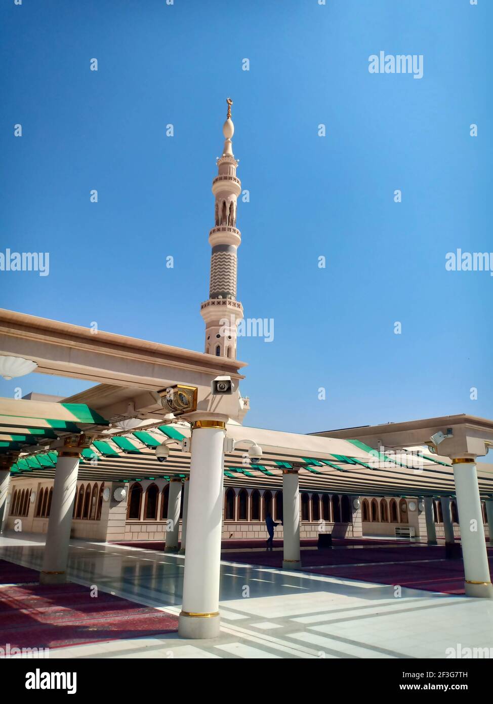 mosque of the prophet muhammad in madina, Saudi arabia Stock Photo - Alamy
