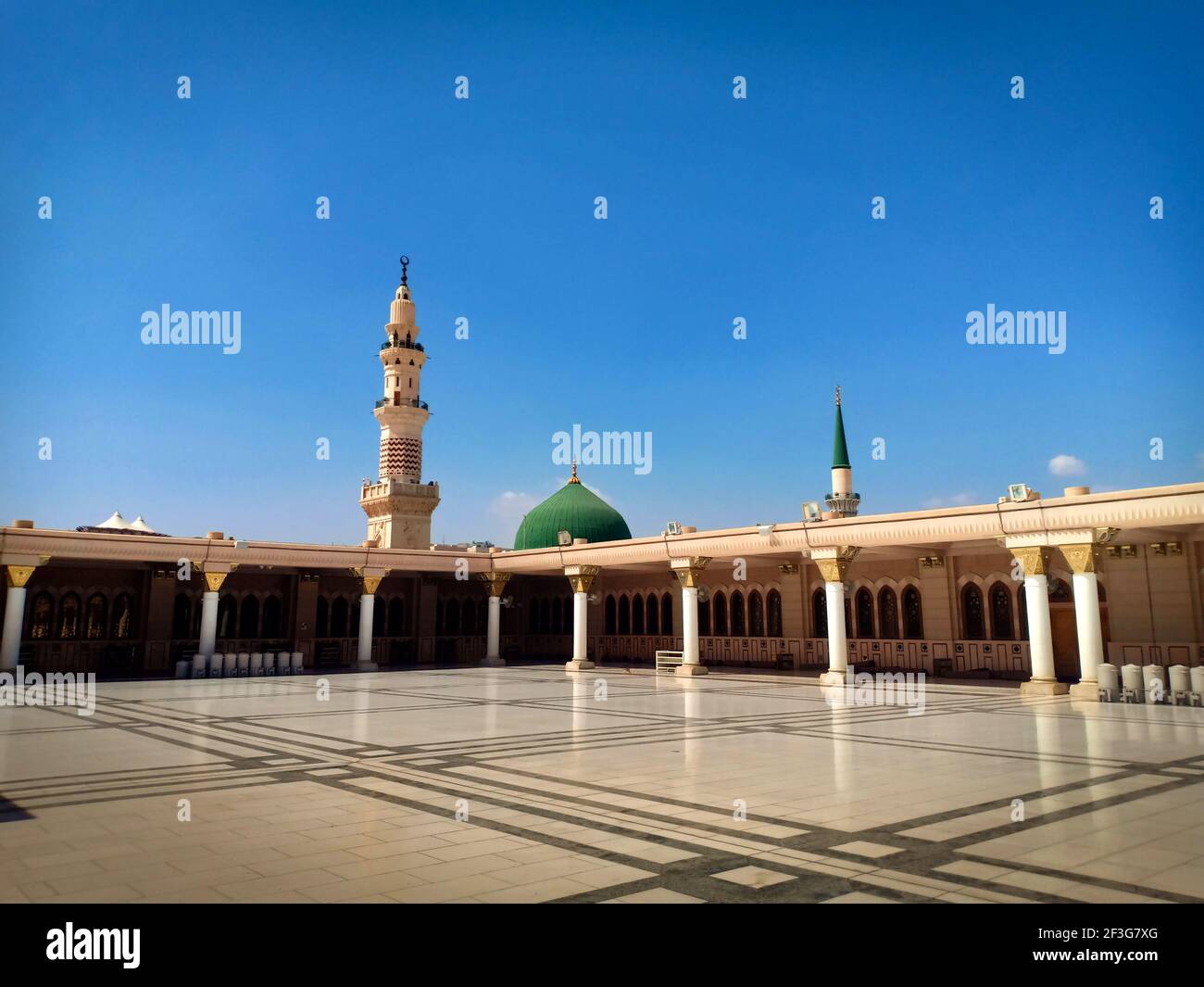 mosque of the prophet muhammad in madina, Saudi arabia Stock Photo - Alamy