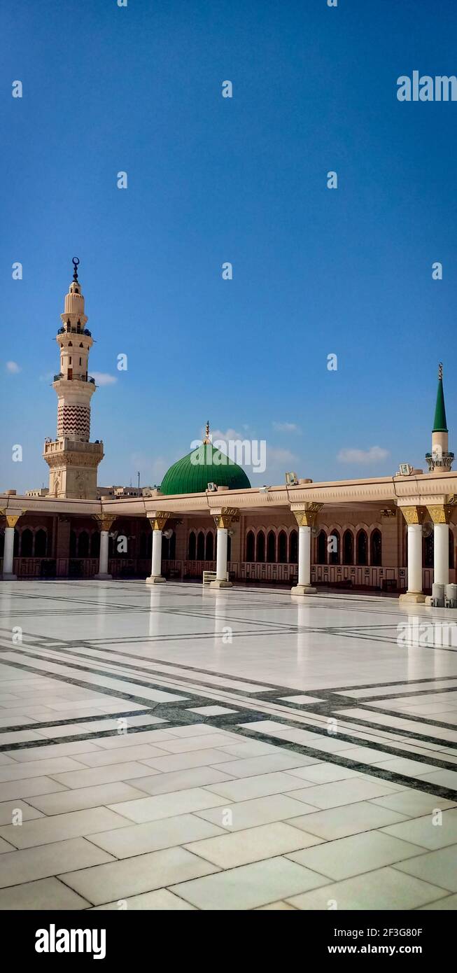 mosque of the prophet muhammad in madina, Saudi arabia Stock Photo - Alamy