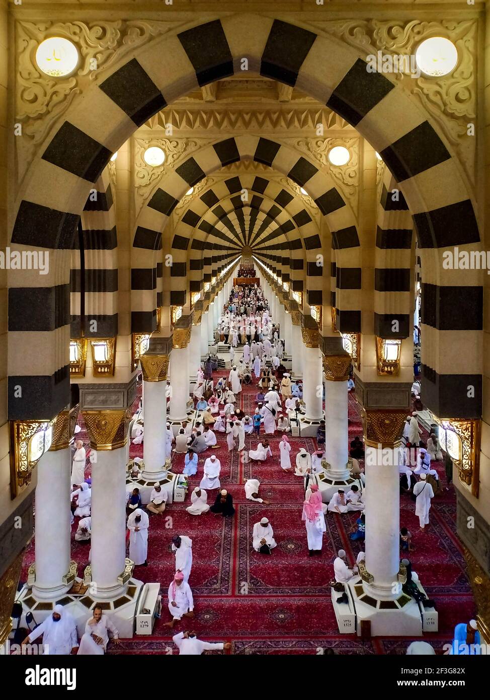 mosque of the prophet muhammad in madina, Saudi arabia Stock Photo - Alamy