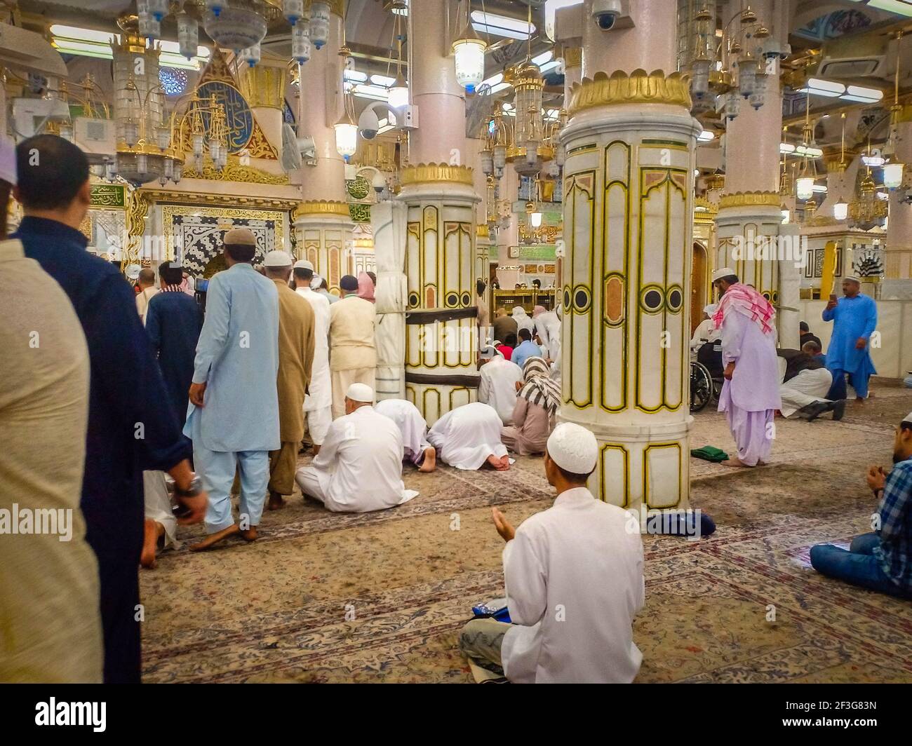 mosque of the prophet muhammad in madina, Saudi arabia Stock Photo - Alamy