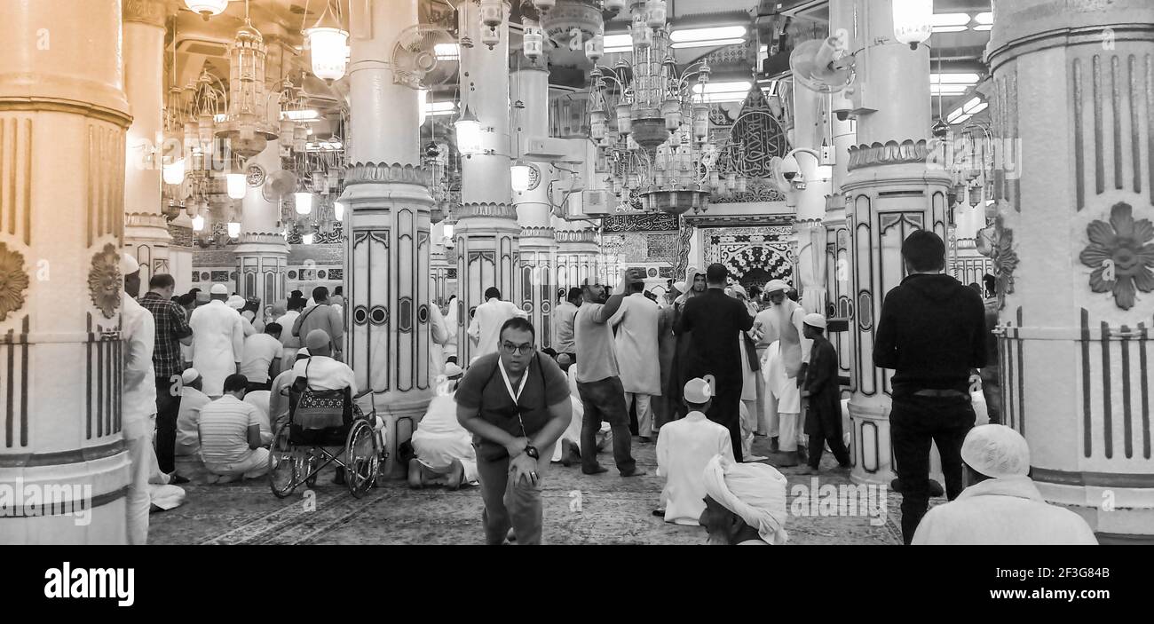 mosque of the prophet muhammad in madina, Saudi arabia Stock Photo - Alamy
