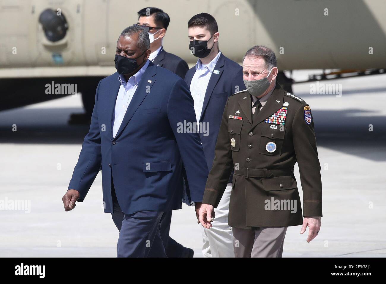 Gen abrams hi-res stock photography and images - Alamy