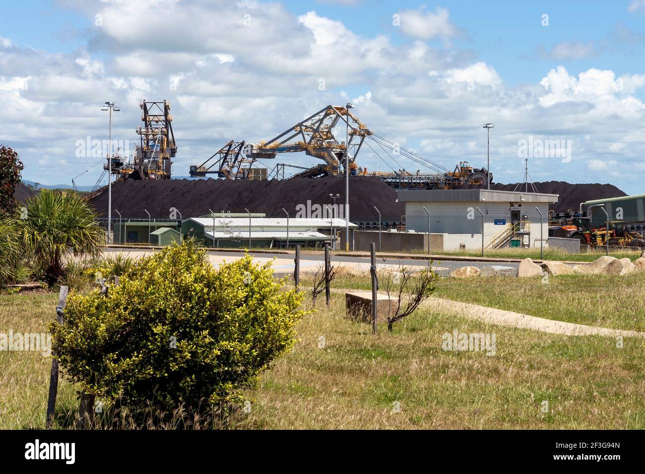 Mackay, Queensland, Australia - March 2021: Huge machines working on ...