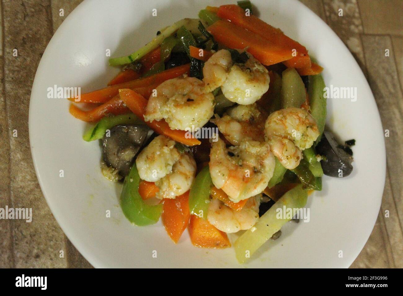 Steamed Shrimp and Grilled Mixed Vegetables Stock Photo - Alamy