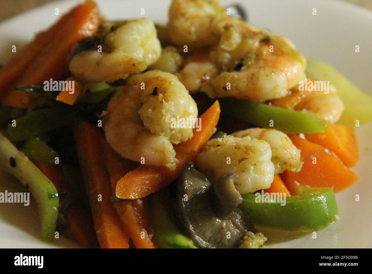 Steamed shrimp hi-res stock photography and images - Alamy