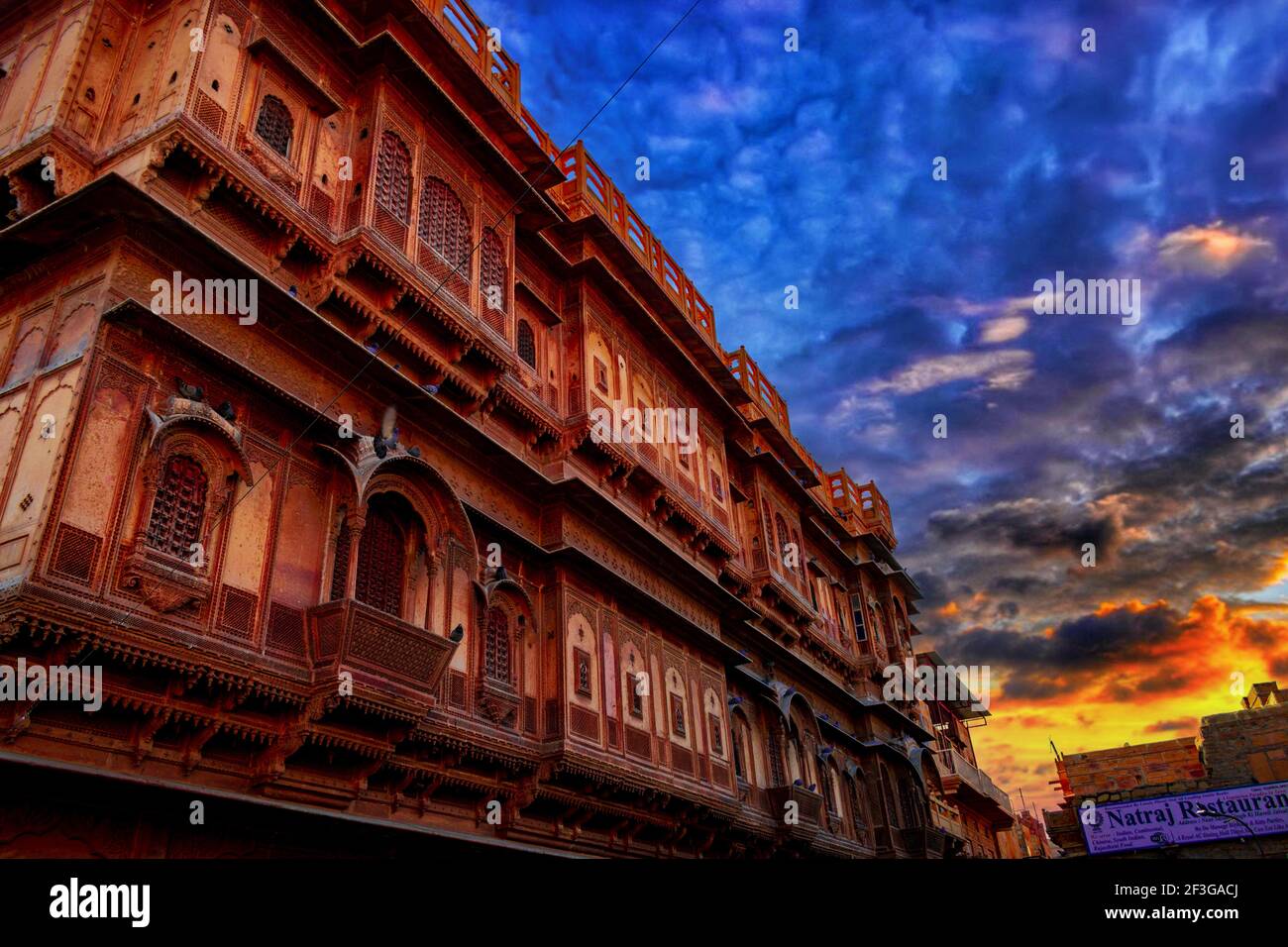 Beautiful Paintings, art, design monuments, temples, architectures ...