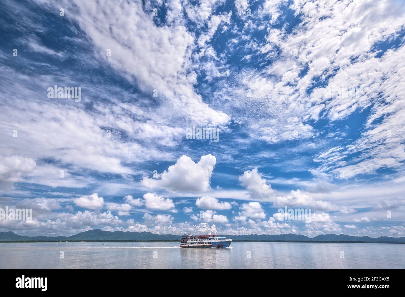 River Cruise in Naf River Stock Photo - Alamy
