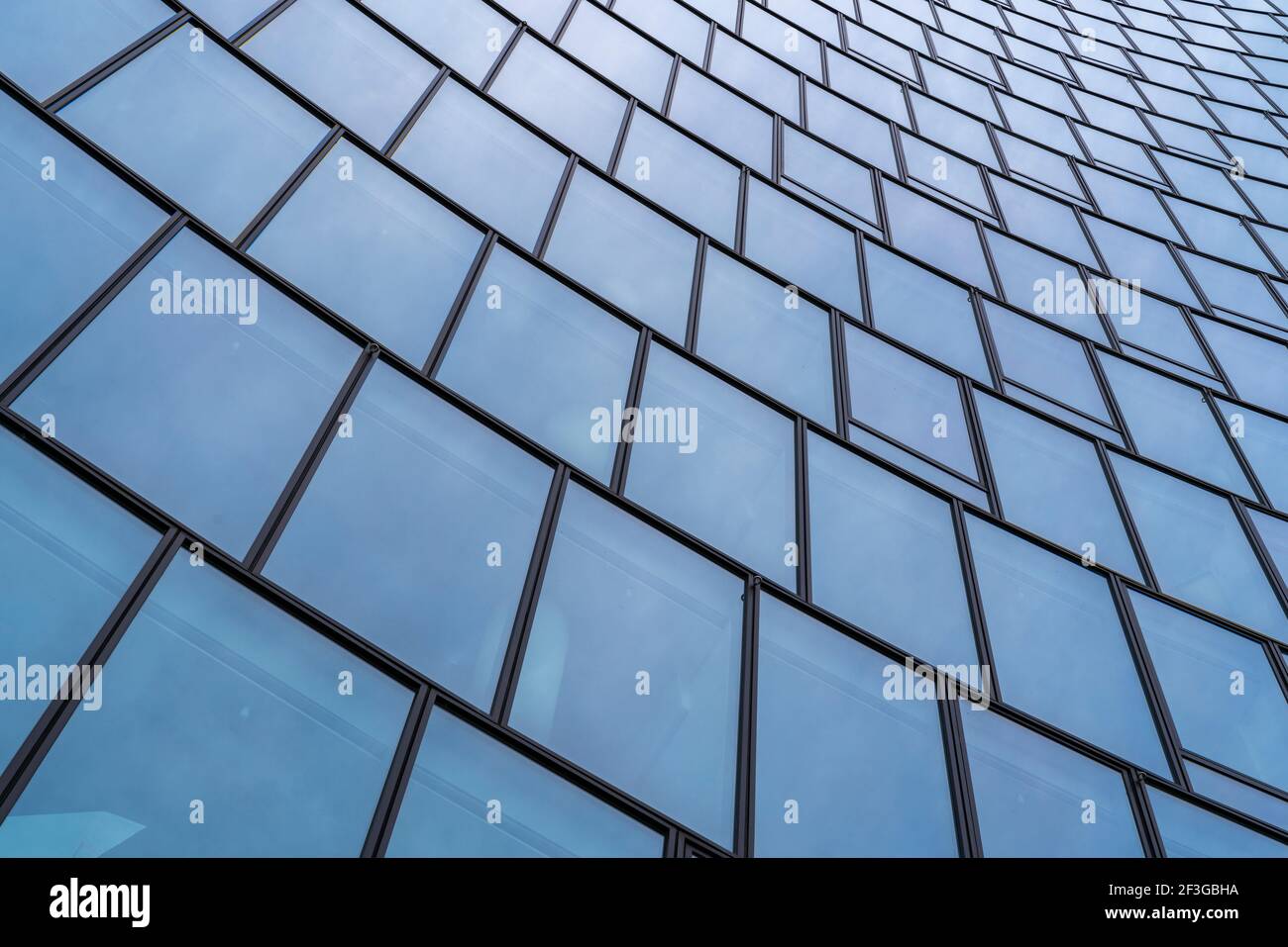 Exterior curved modern window hi-res stock photography and images - Alamy
