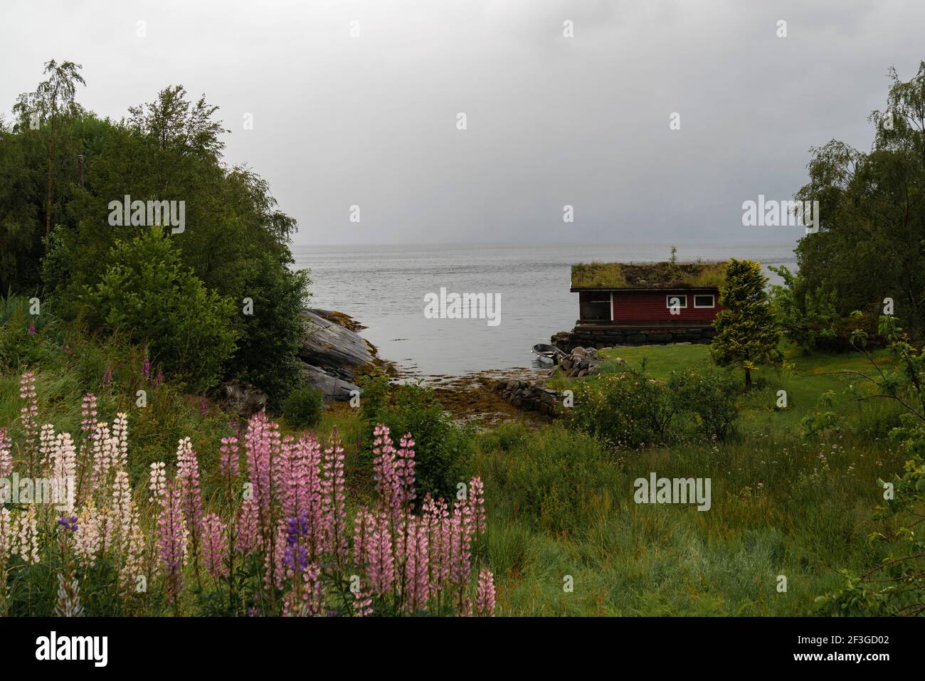 Small House By Sea Stock Photo - Alamy