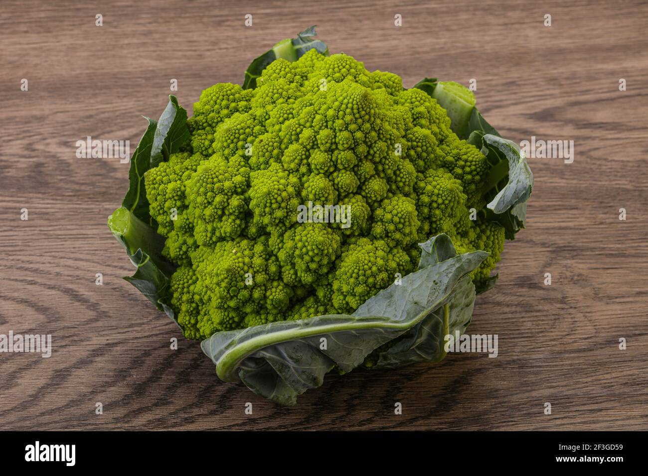 Tasty Vegan organic food - Romanesco cabbage Stock Photo - Alamy