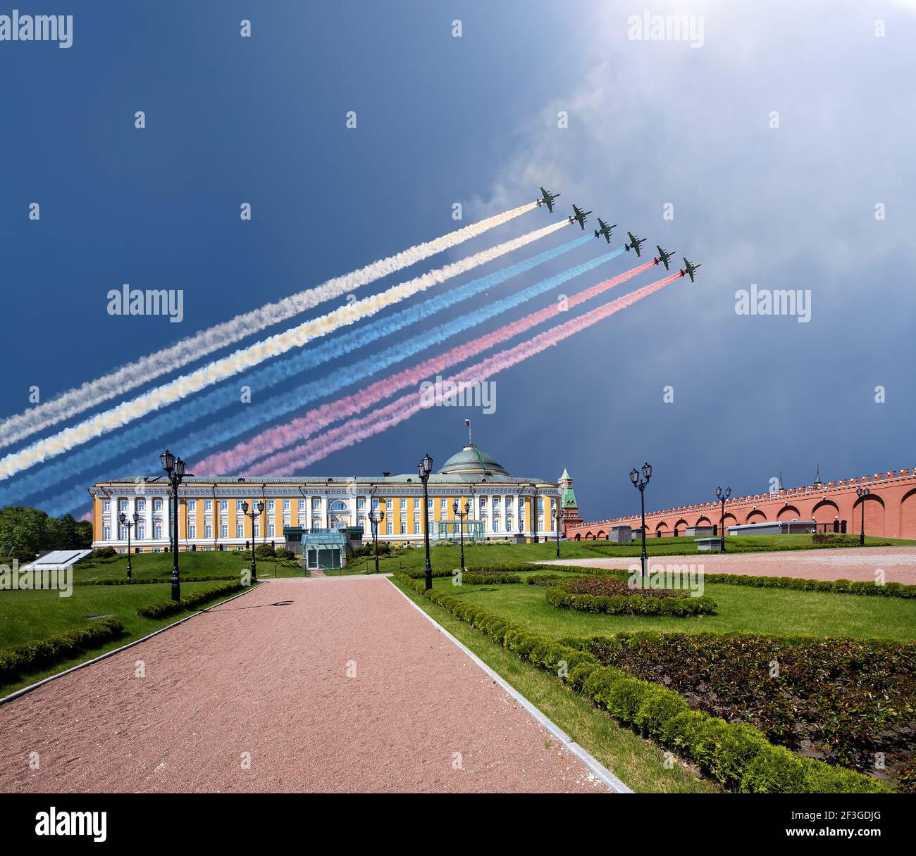 Russian military aircrafts fly in formation over the Moscow Kremlin ...