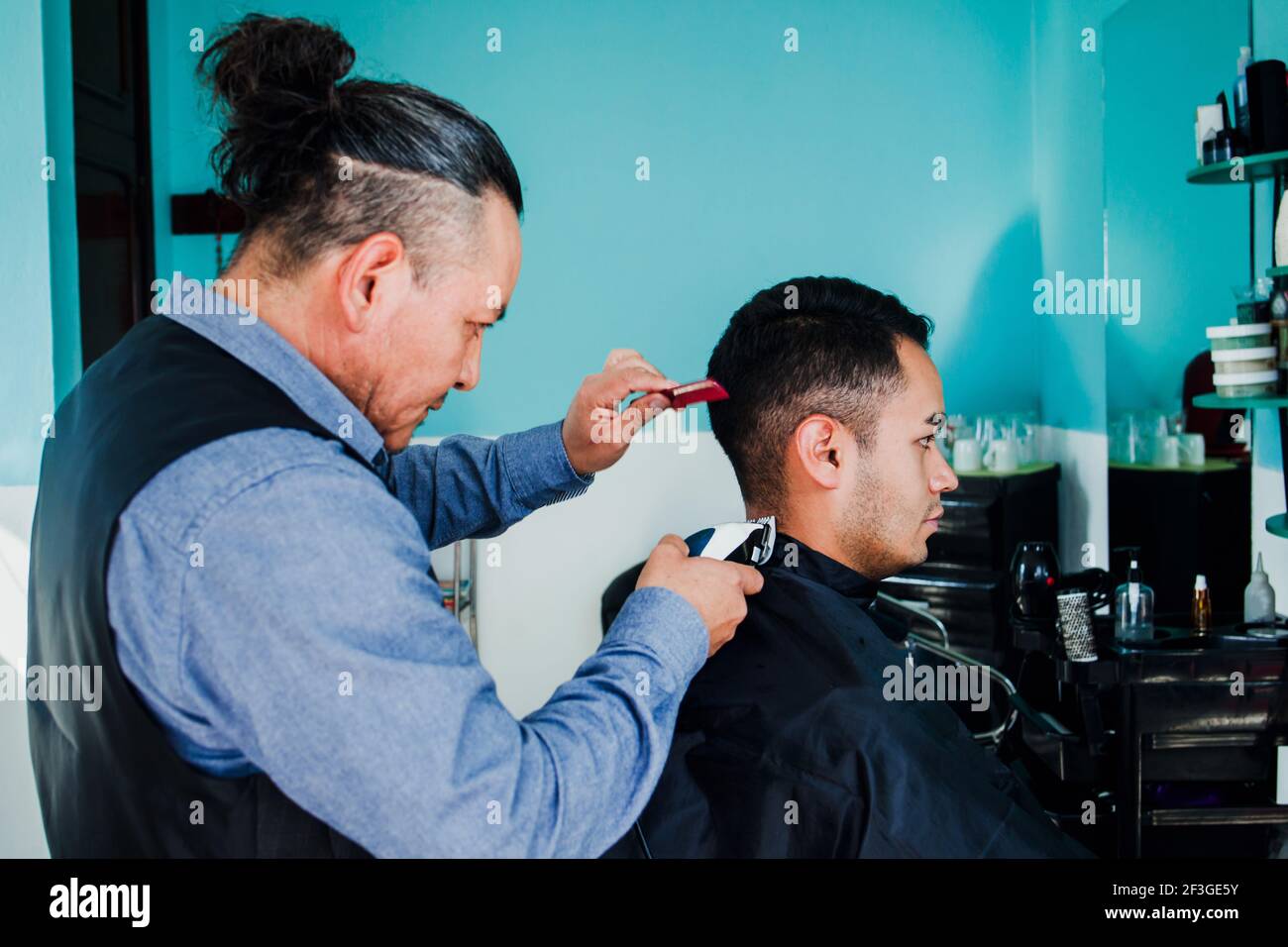 Mexican Barber Shop High Resolution Stock Photography and Images - Alamy