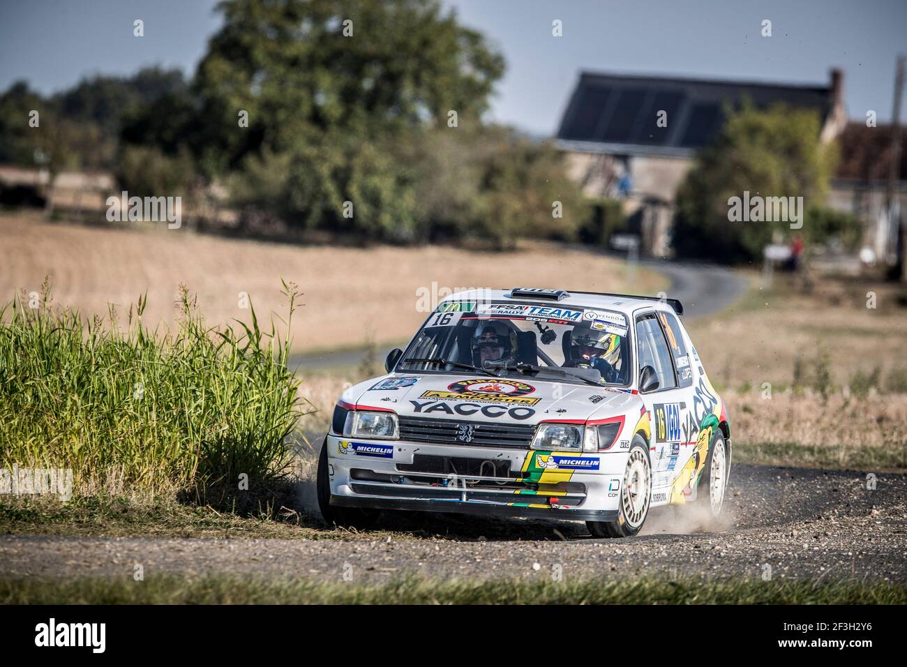 16 DOMMERDICH Sébastien, NAS DE TOURRIS Emmanuelle, JSA YACCO Peugeot ...