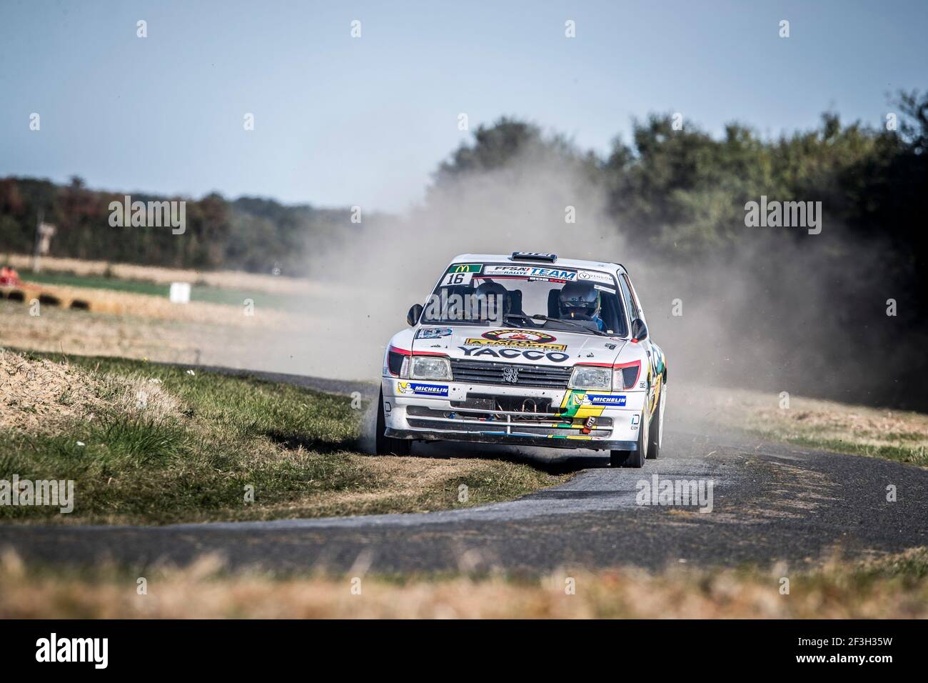 16 DOMMERDICH Sébastien, NAS DE TOURRIS Emmanuelle, JSA YACCO Peugeot ...
