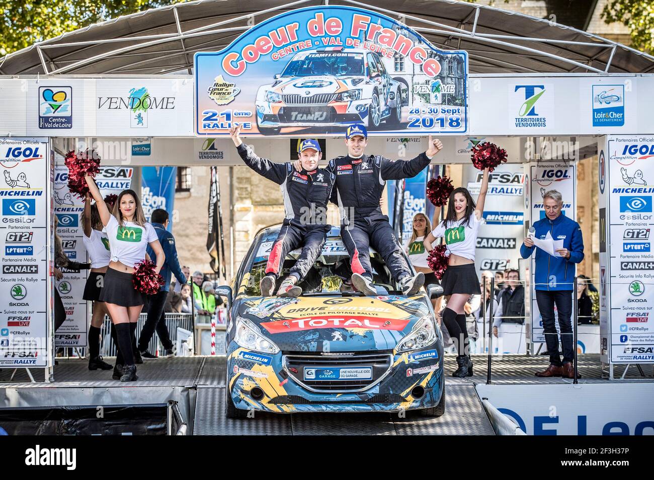 45 ROSSEL Yohan, FULCRAN Benoit, Peugeot 208 VTI podium, during the ...