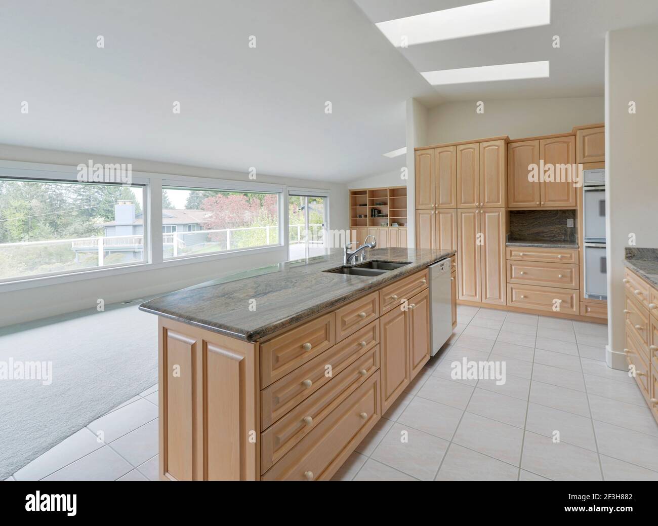 Modern residential kitchen interior Stock Photo - Alamy
