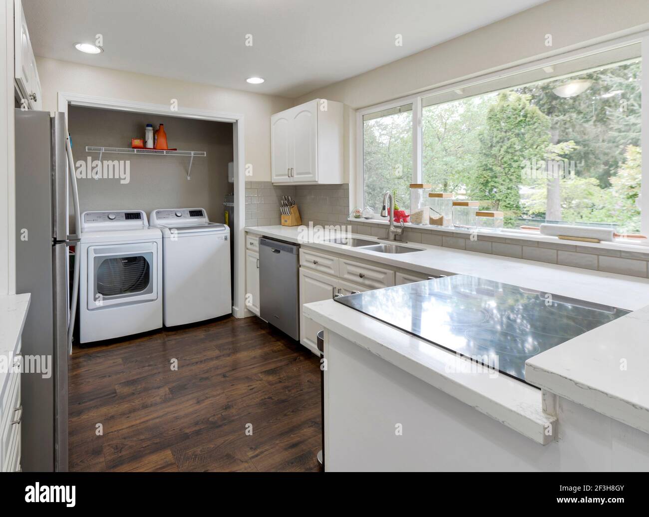 Modern residential kitchen interior Stock Photo - Alamy
