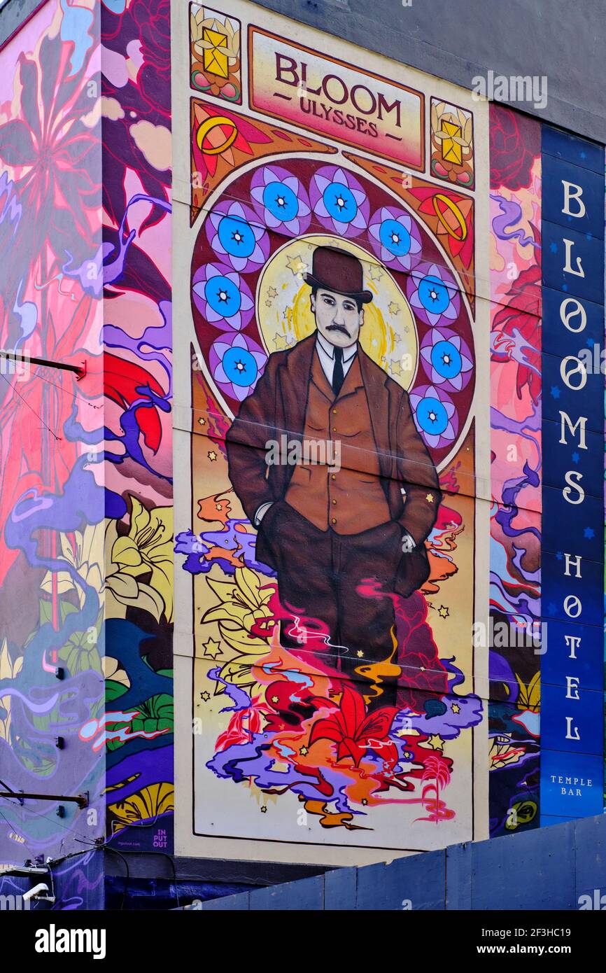 Blooms hotel hi-res stock photography and images - Alamy