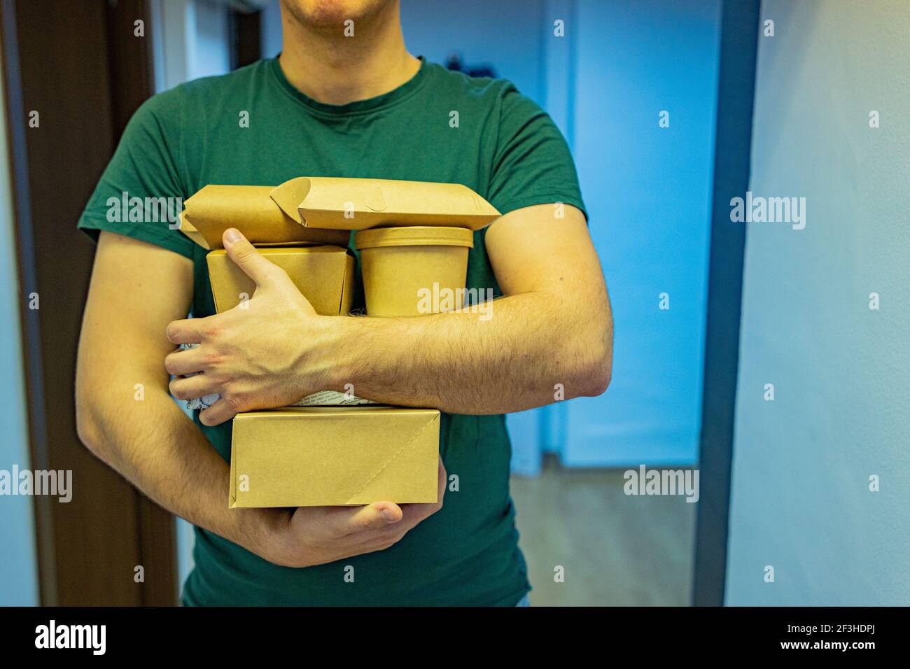 Packed courier hi-res stock photography and images - Alamy