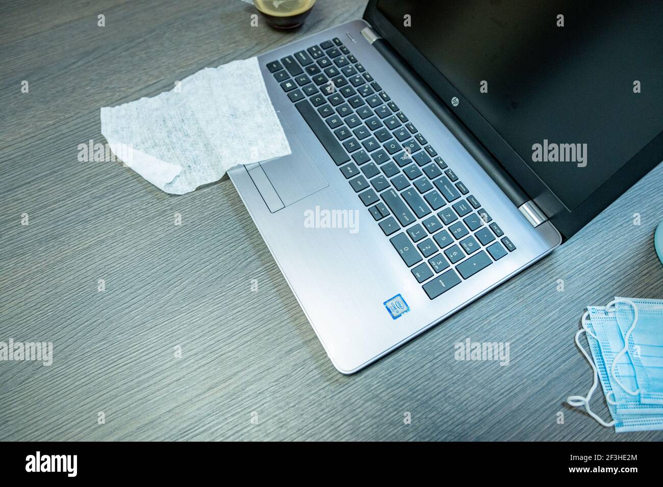 Cleaning tablet screen hi-res stock photography and images - Alamy