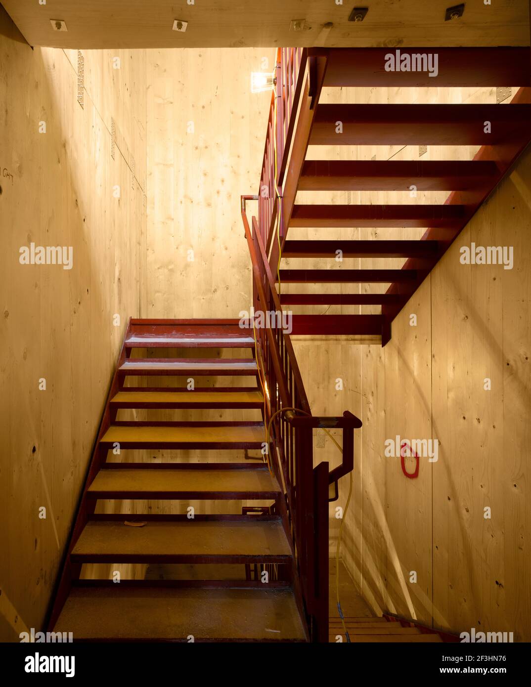 Stadthaus, Murray Grove by Waugh Thistleton. The world's tallest modern ...