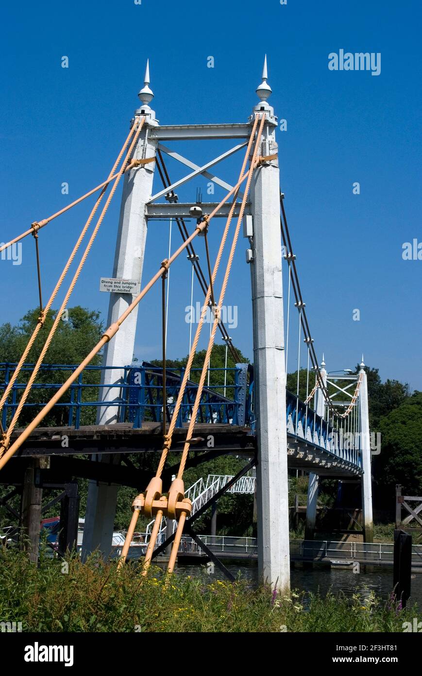Suspension bridge over the River Thames at Teddington, near Richmond ...