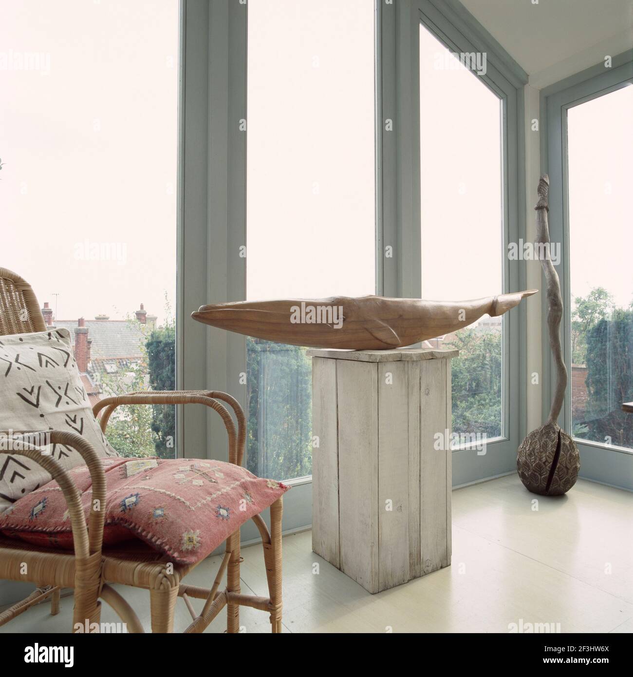 Modern sculpture display hi-res stock photography and images - Alamy