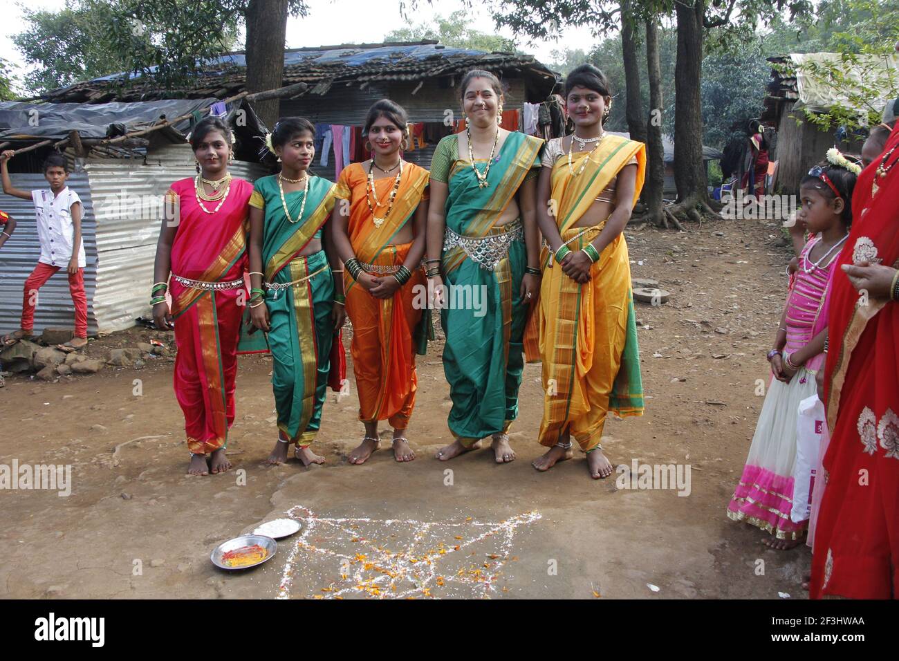 adivasi girls tribals Stock Photo - Alamy